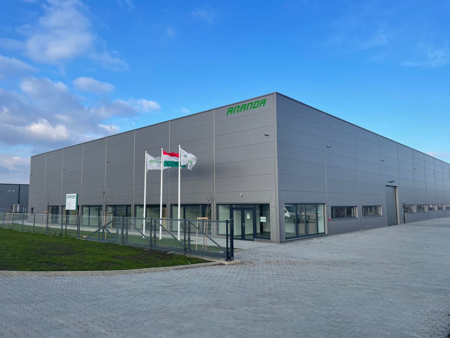 Service support - Ananda